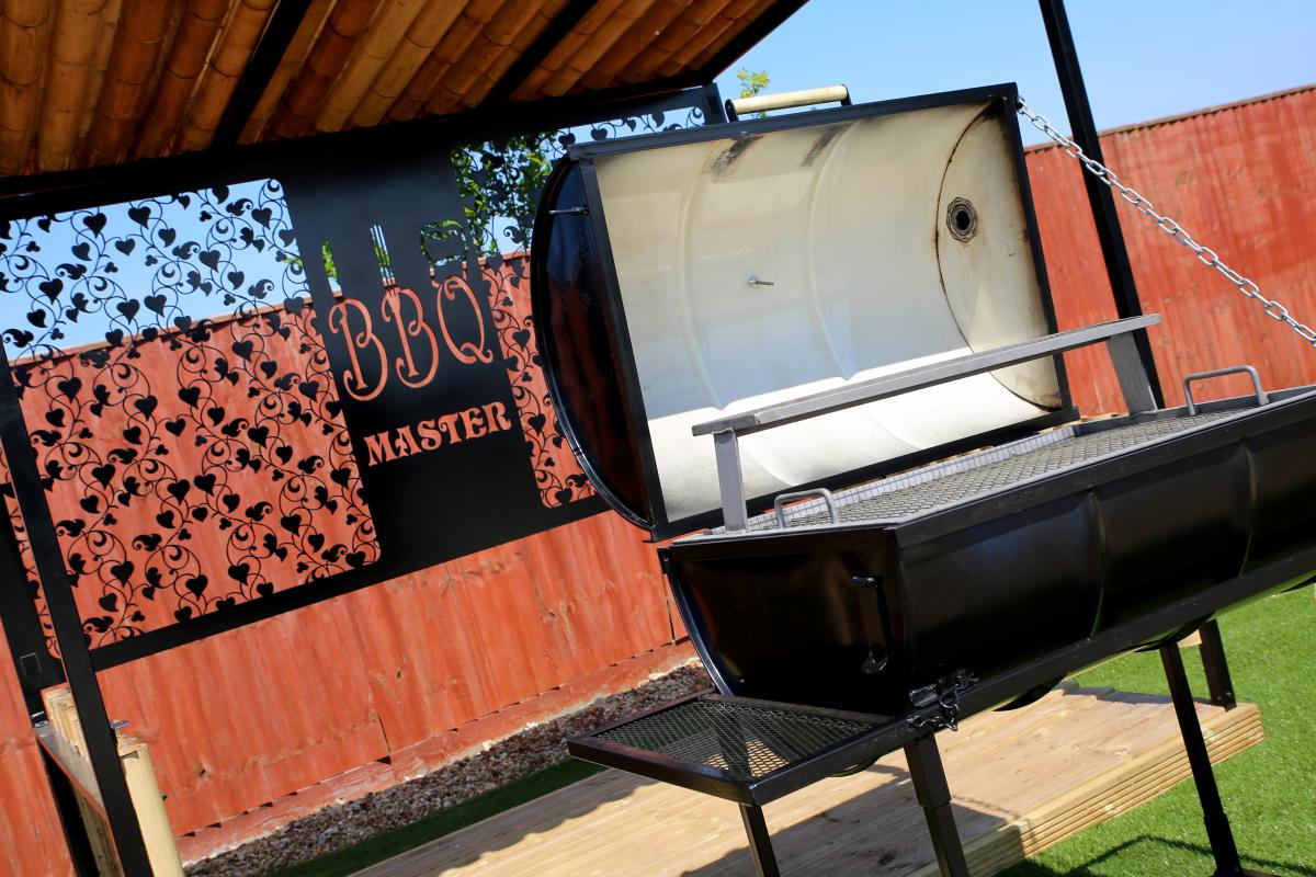 BBQ Shack - BBQ Smoker