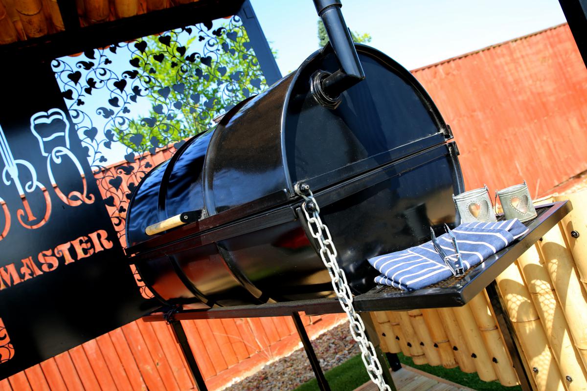 BBQ Shack - BBQ Smoker